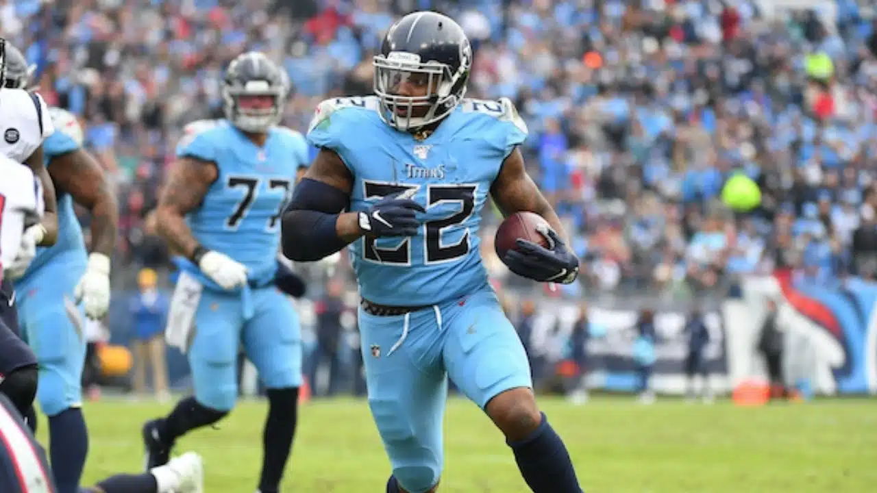 Who Is Adrianna Rivas, Girlfriend Of Derrick Henry, Bio, Age, Height ...