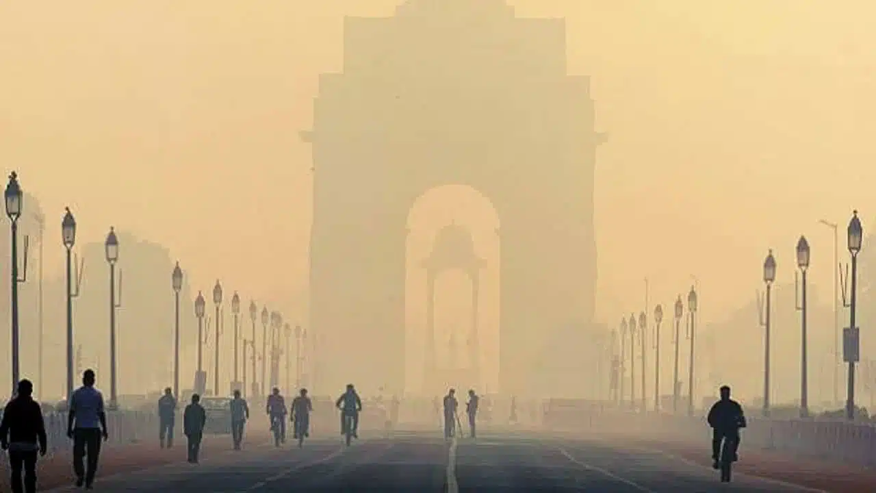 Who Is Kolkata Model Sannati Mitra As Video Of Her Dancing In A Towel ...