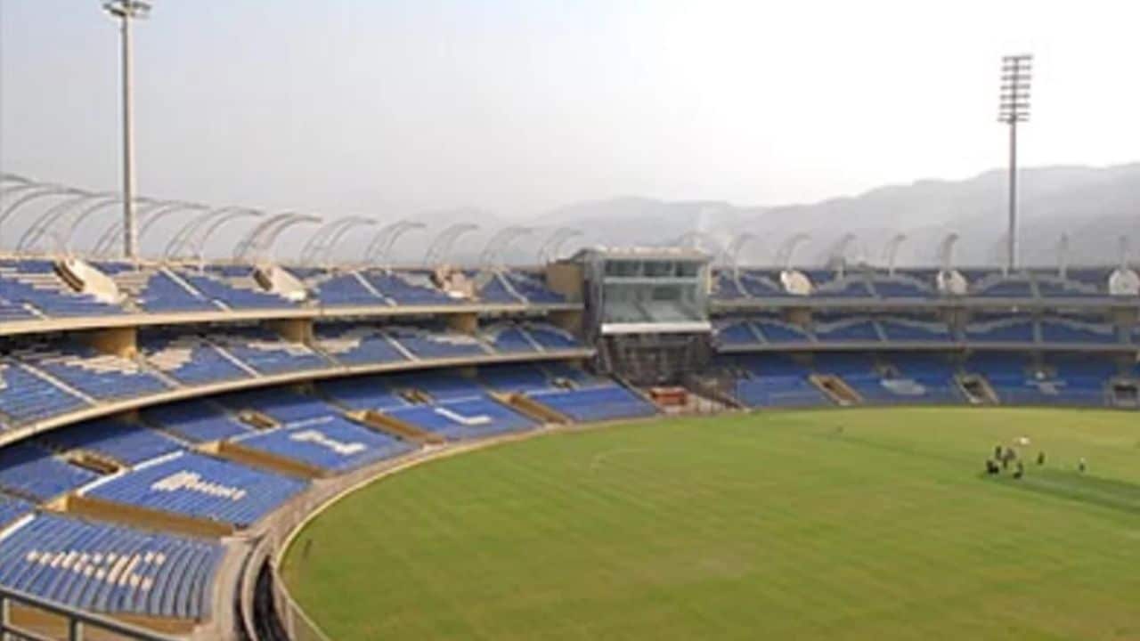 Dr DY Patil Sports Academy Stadium Pitch Report, Weather Today, Average ...