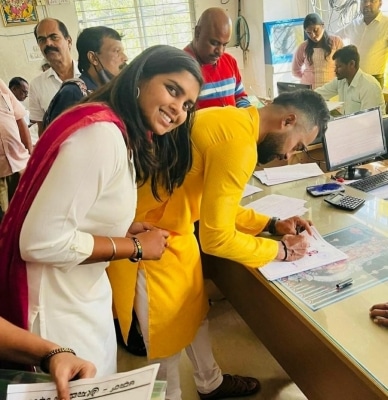 Indian Cricketer Veda Krishnamurthy Ties The Knot With Arjun Hoysala ...