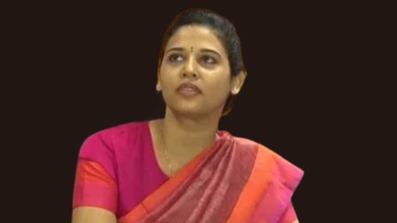 Who Is IAS Rohini Sindhuri, Her Biography, Age, Husband, Rank, Batch ...