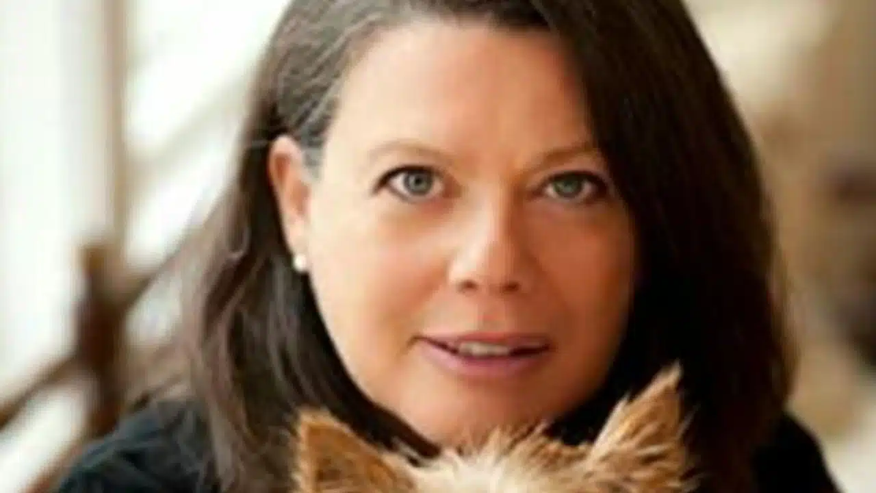 Who Is Elissa Leonard Wife Of Jerome Powell, Age, Bio, Family, Parents ...