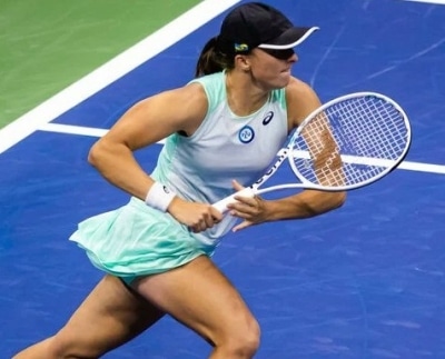 Indian Wells: Swiatek Rolls Past Claire Liu In Opener; Rybakina Holds ...